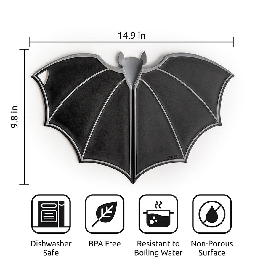 BATTY THE FOLDABLE CUTTING BOARD – Games and Stuff