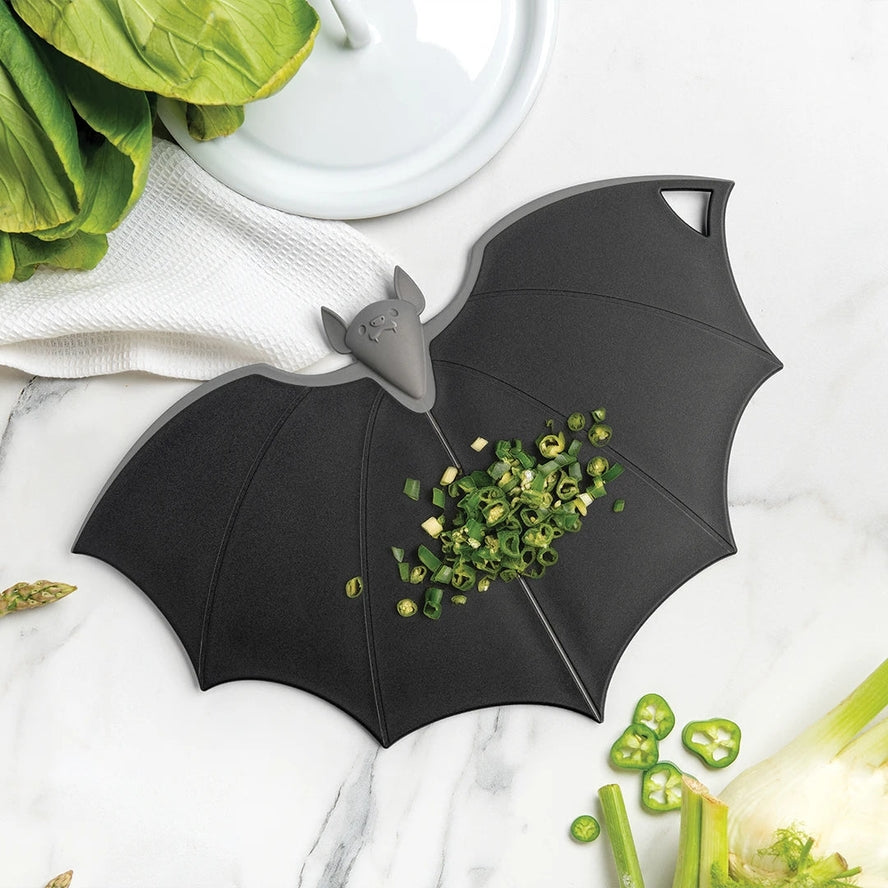 BATTY THE FOLDABLE CUTTING BOARD – Games and Stuff