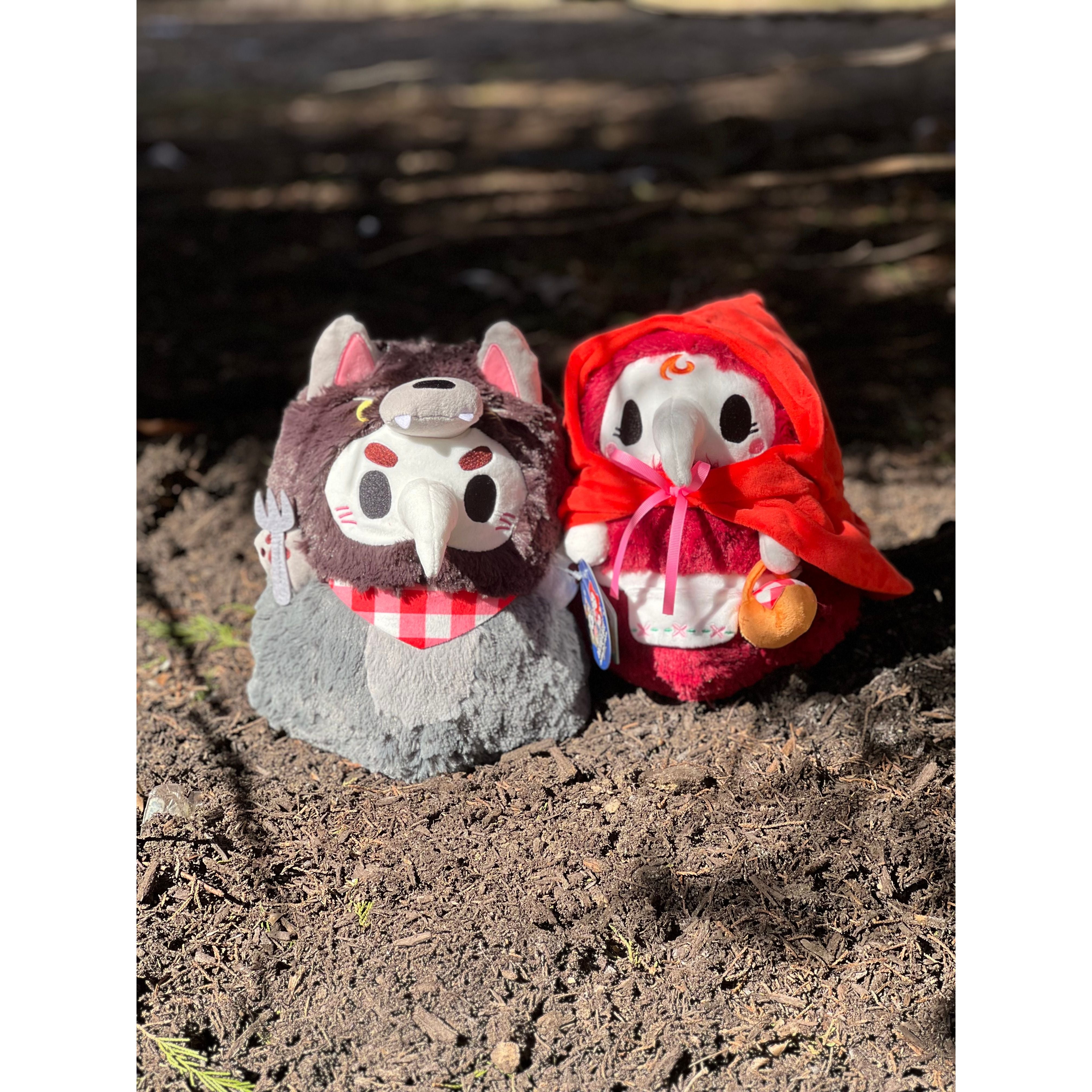SQUISHABLE MINI RED RIDING HOOD AND WOLF PLAGUE DOCTOR DUO – Games and Stuff